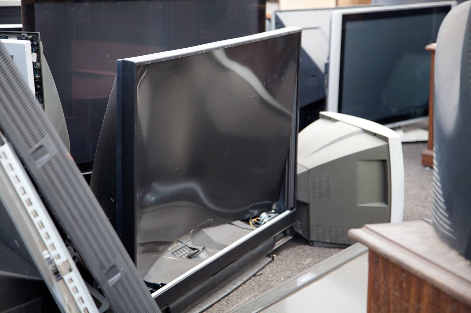 Top Monitor Junk Removal Services by Dear Junk Company