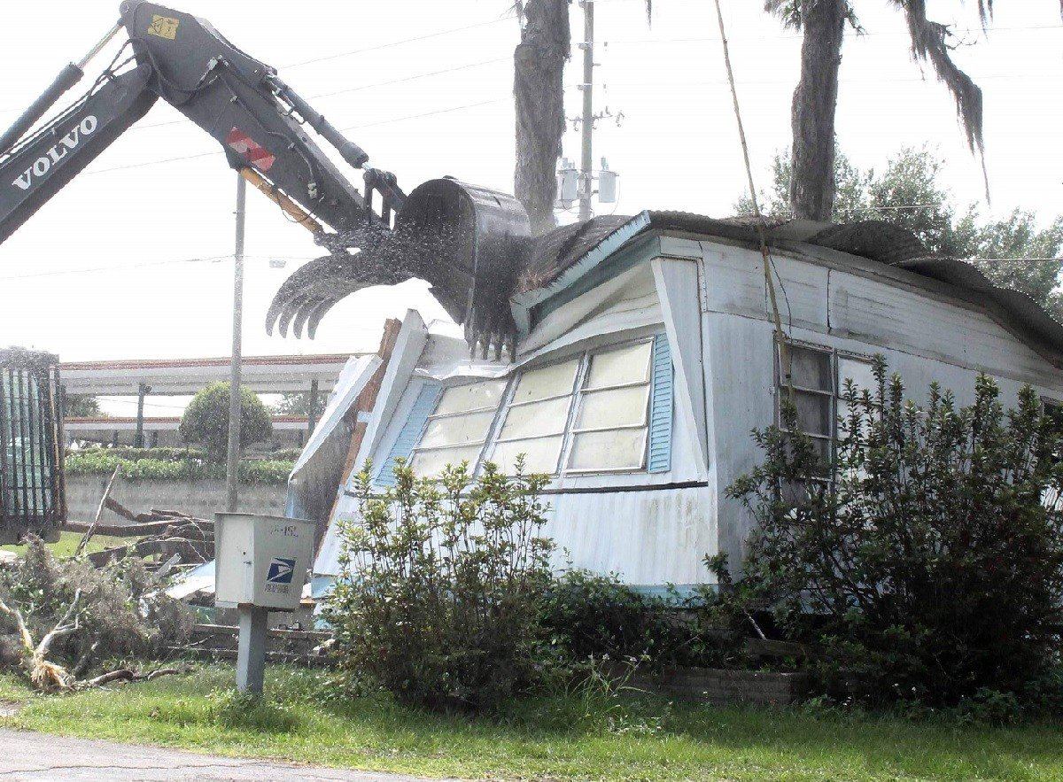 Top Mobile Home Demolition Removal by Dear Junk Company